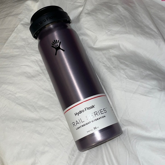 Hydro Flask | Accessories | Bnwt 32oz Hydroflask Lightweight Wide Mouth ...